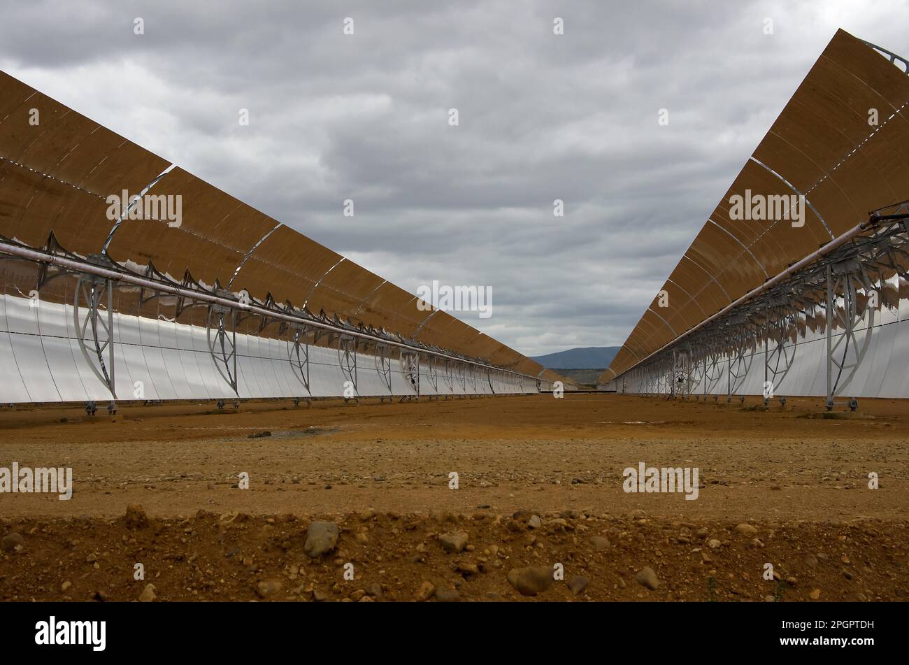 Solar thermal power plant Stock Photo - Alamy