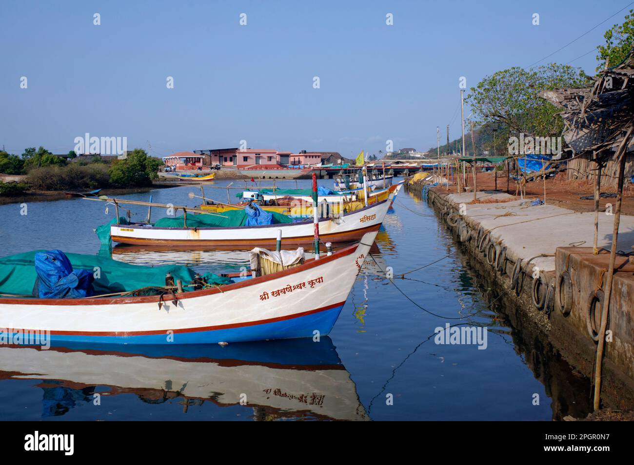 Jetty for fishing boats at Vengurla district Sindhudurga state ...
