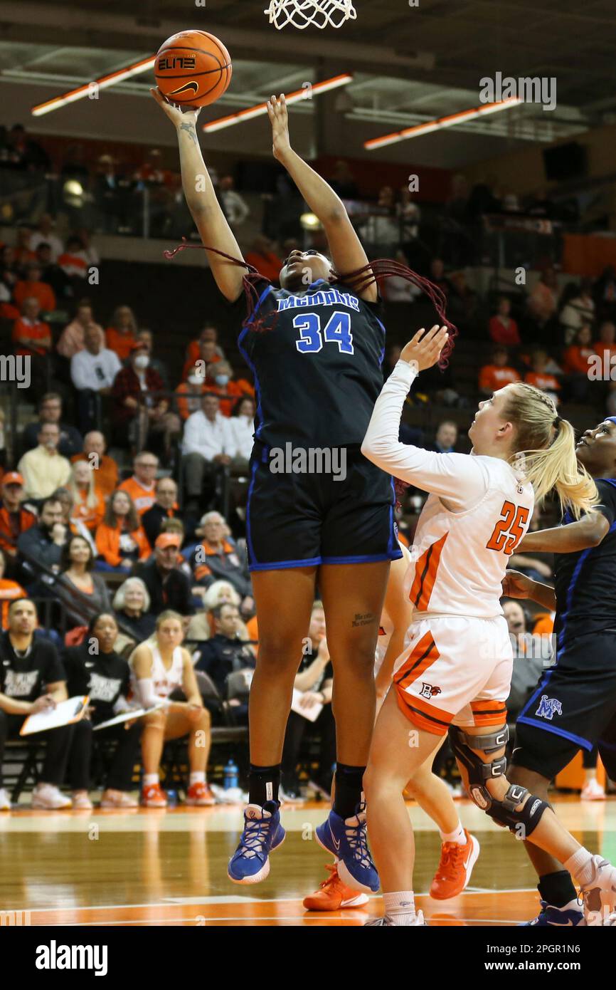 BOWLING GREEN, OH - MARCH 23: Memphis Tigers center Destiny Thomas (34 ...