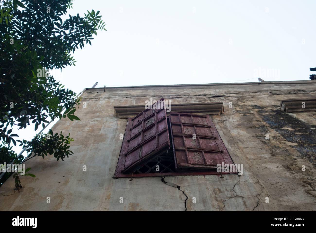 Atmospheric window hi-res stock photography and images - Alamy