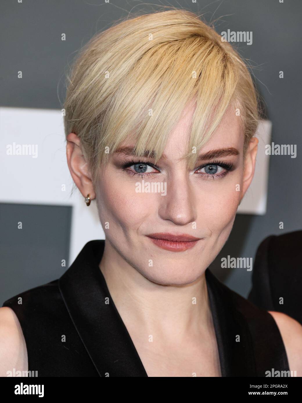 HOLLYWOOD, LOS ANGELES, CALIFORNIA, USA - MARCH 23: Julia Garner ...