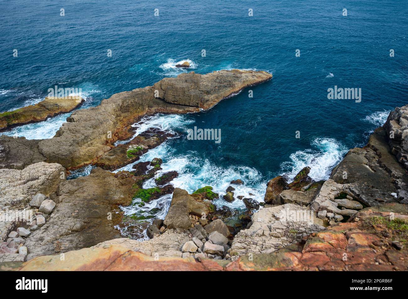 Discover Longdong's Breathtaking Coastal Landscapes - Dramatic Rock ...