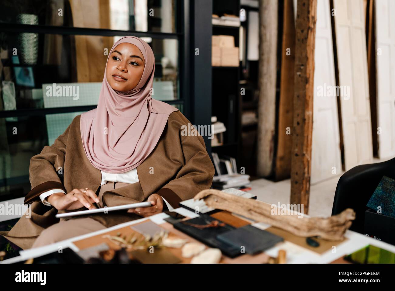 Muslim designer hi-res stock photography and images - Alamy