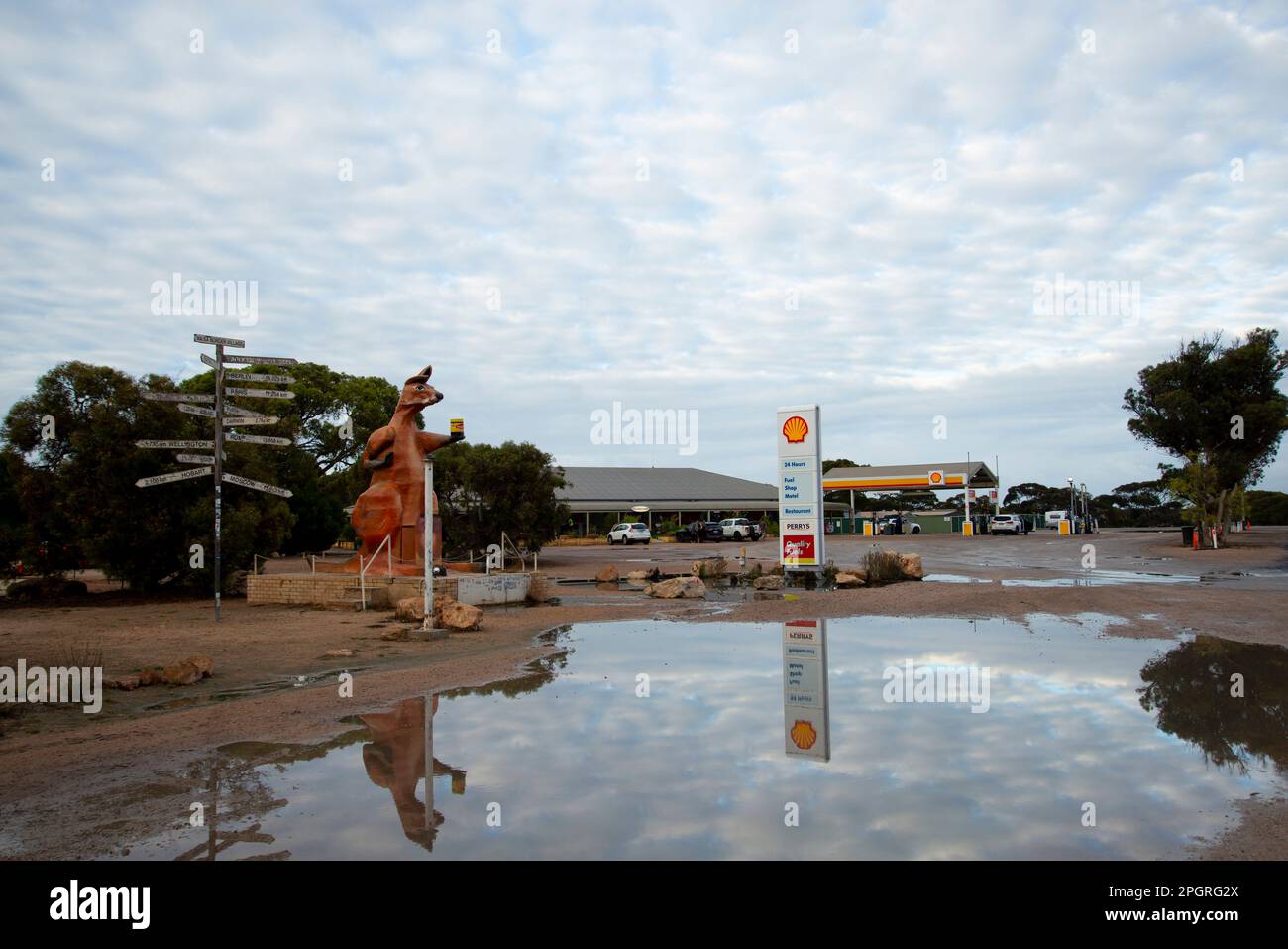 Quarantine checkpoint western australia hi-res stock photography and ...