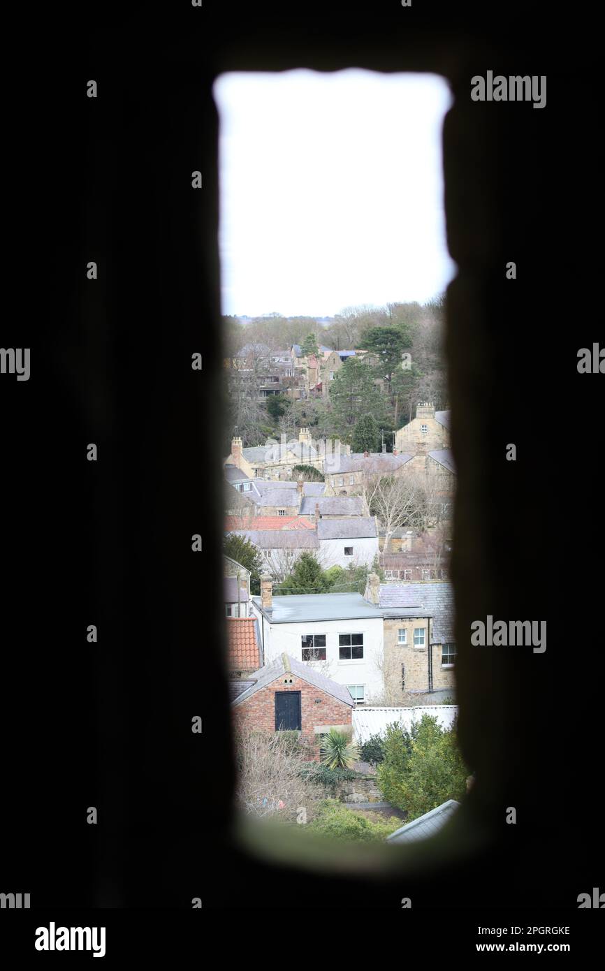 Arrow slit window hi-res stock photography and images - Alamy