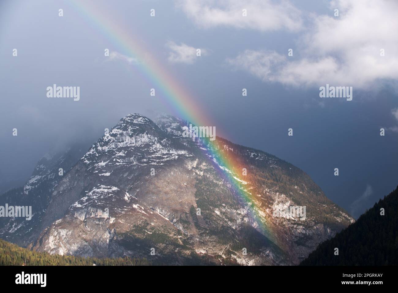 Sci delle dolomiti hi-res stock photography and images - Alamy
