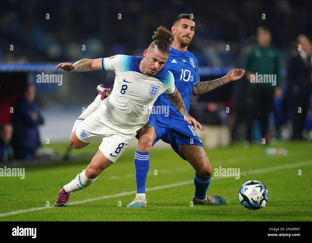 England's Kalvin Phillips (left) and Italy's Lorenzo Pellegrini battle ...