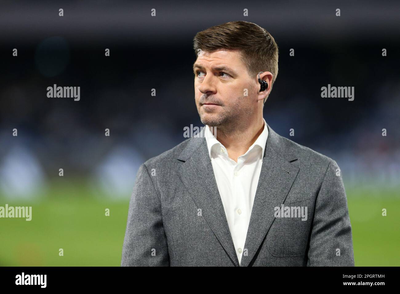 Steven Gerrard, England TV commentator Stock Photo - Alamy