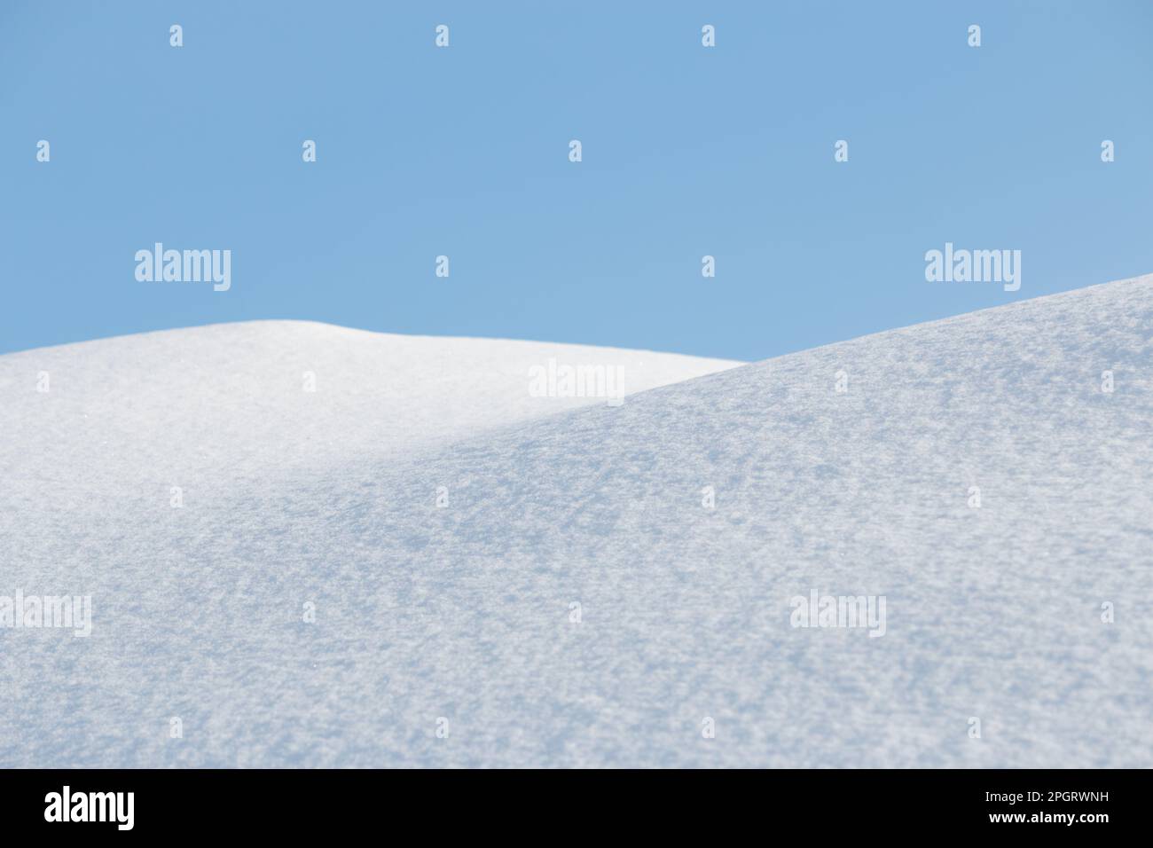 Powder blue sky hi-res stock photography and images - Alamy