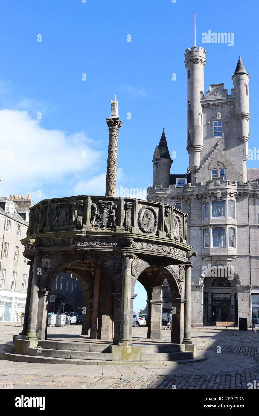 Market cross and citadel, Aberdeen Stock Photo - Alamy