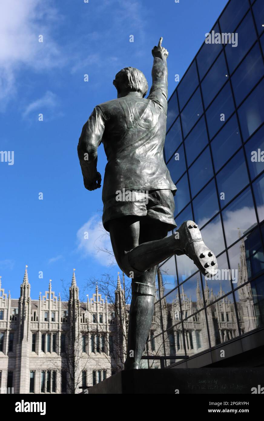 Dennis Law statue, Aberdeen Stock Photo - Alamy