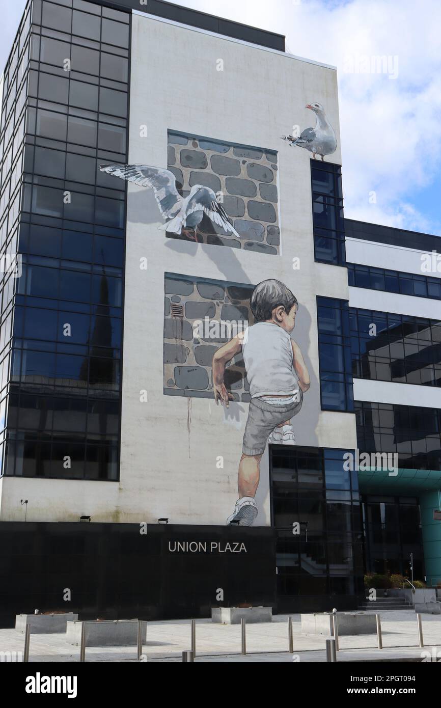 Boy and seagull mural by Ernest Zacharevic Stock Photo - Alamy