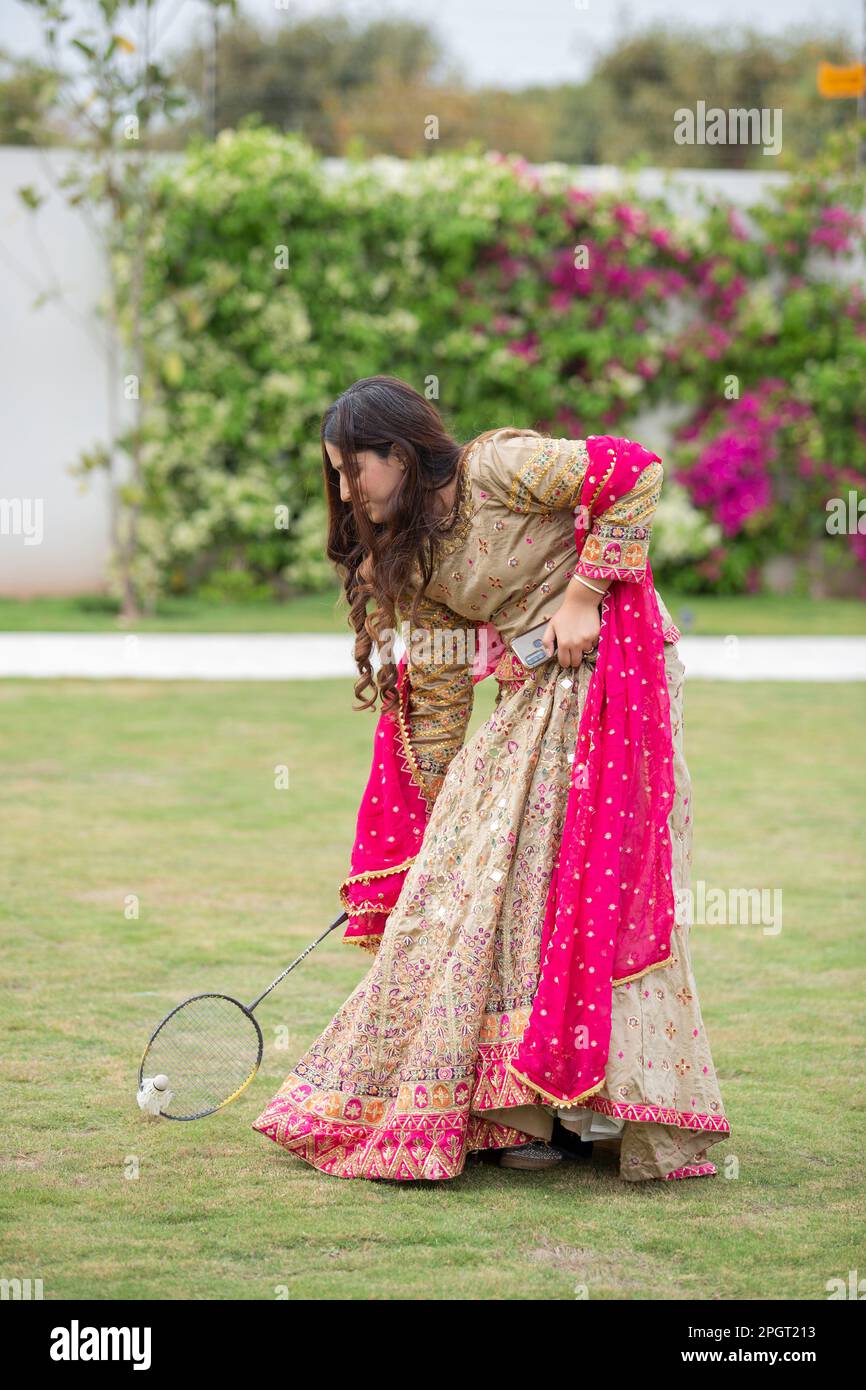 Pakistan girl muslim wedding hi-res stock photography and images - Alamy