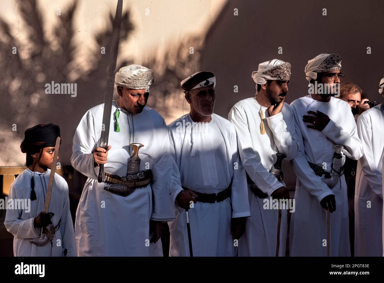 Traditional Omani sword (khanjar) dance, Nizwa, Oman Stock Photo - Alamy