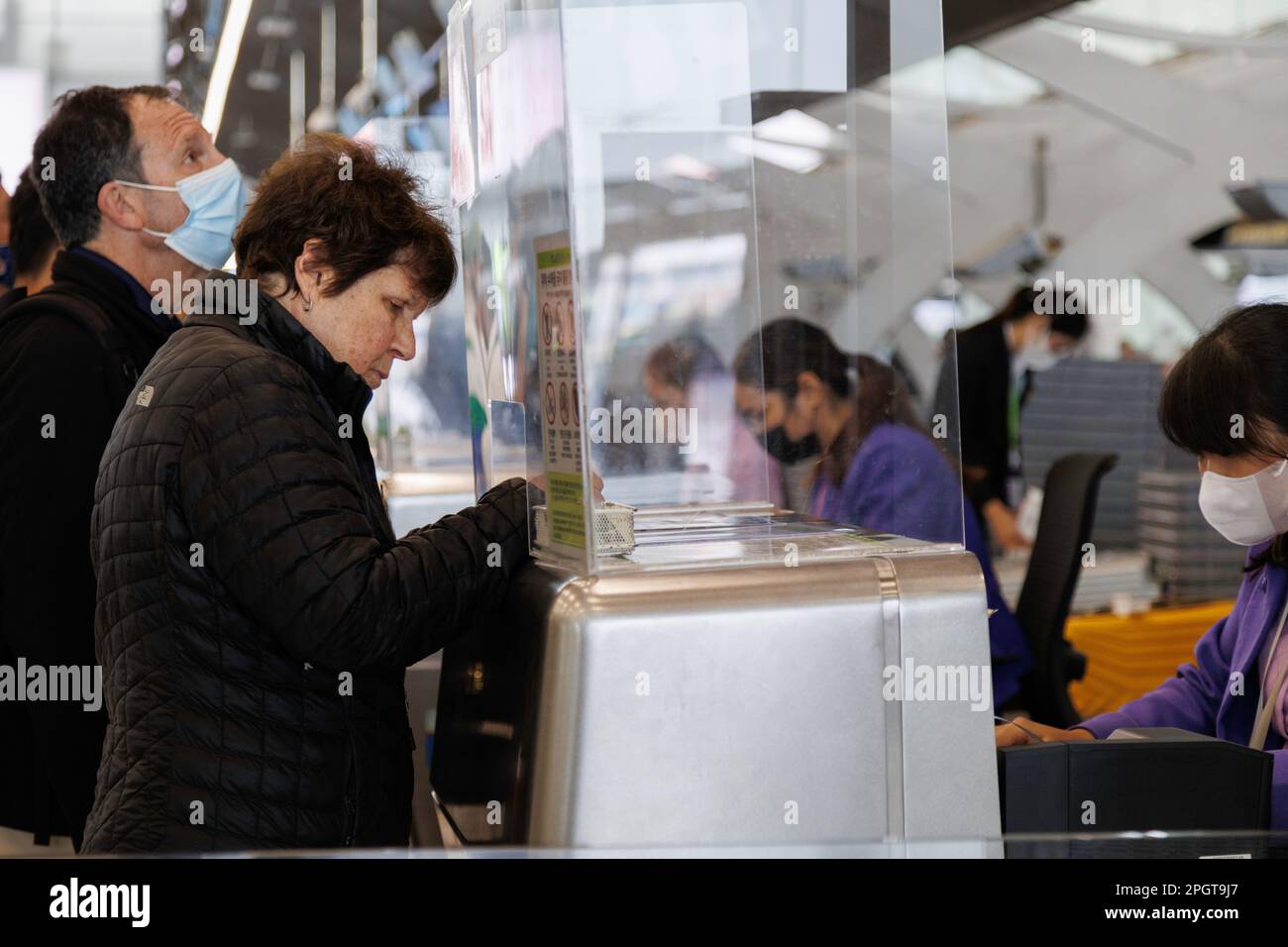 Check in suvarnabhumi airport hi-res stock photography and images - Alamy