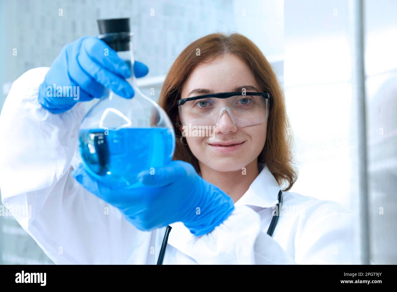 University science lab hi-res stock photography and images - Alamy