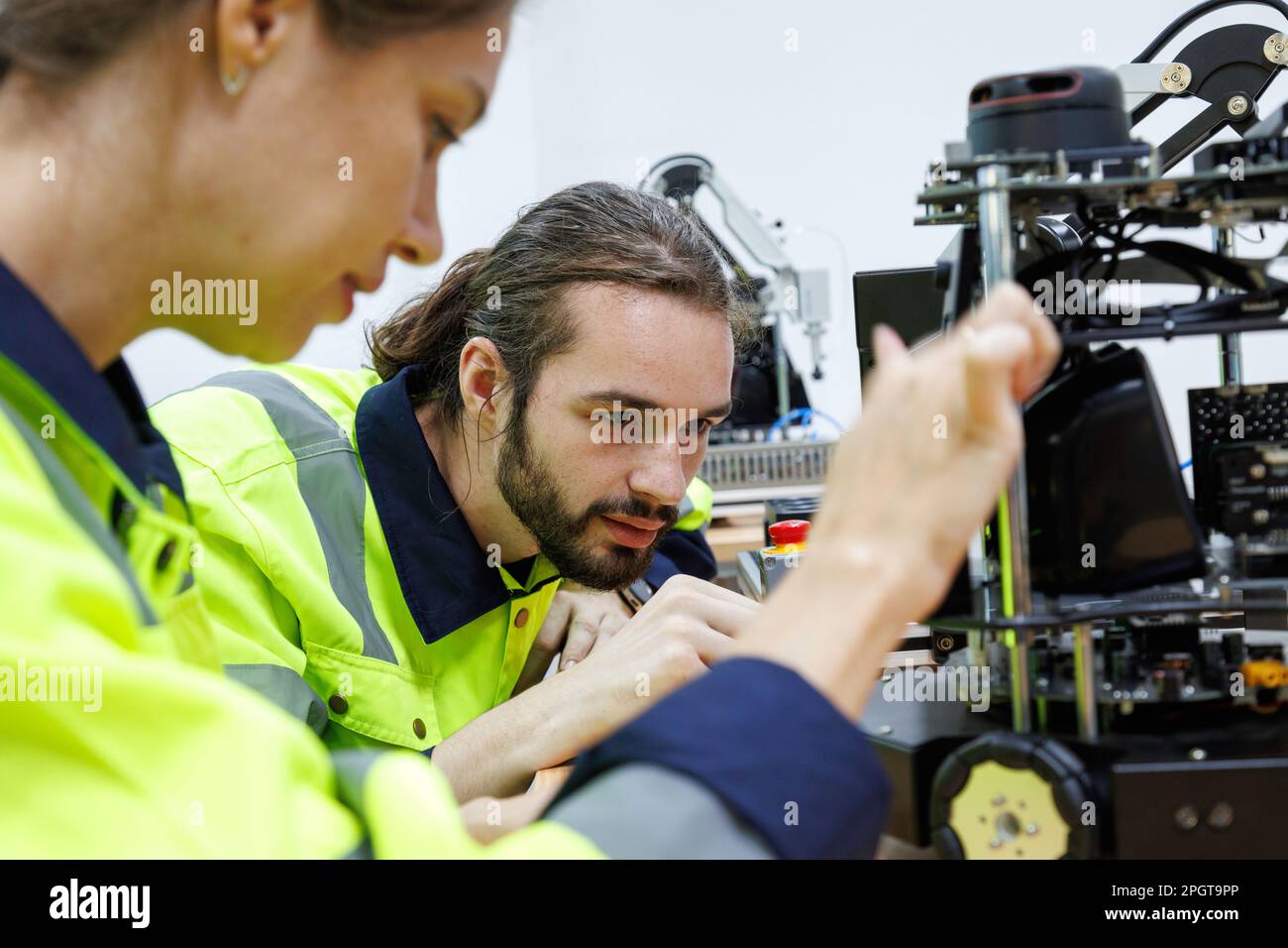 Cobots and factory hi-res stock photography and images - Alamy