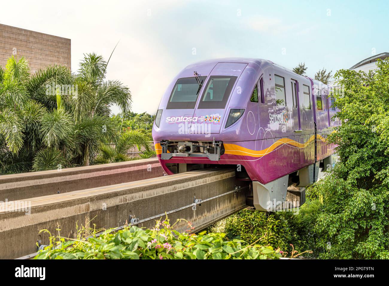 Sentosa Express train on Sentosa Island, Singapore Stock Photo - Alamy
