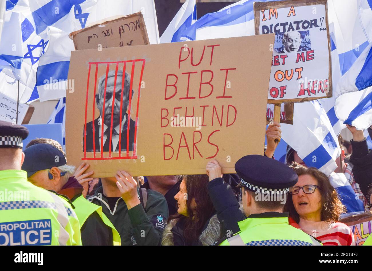 London, UK. 24th March 2023. Crowds of British Israelis and British ...