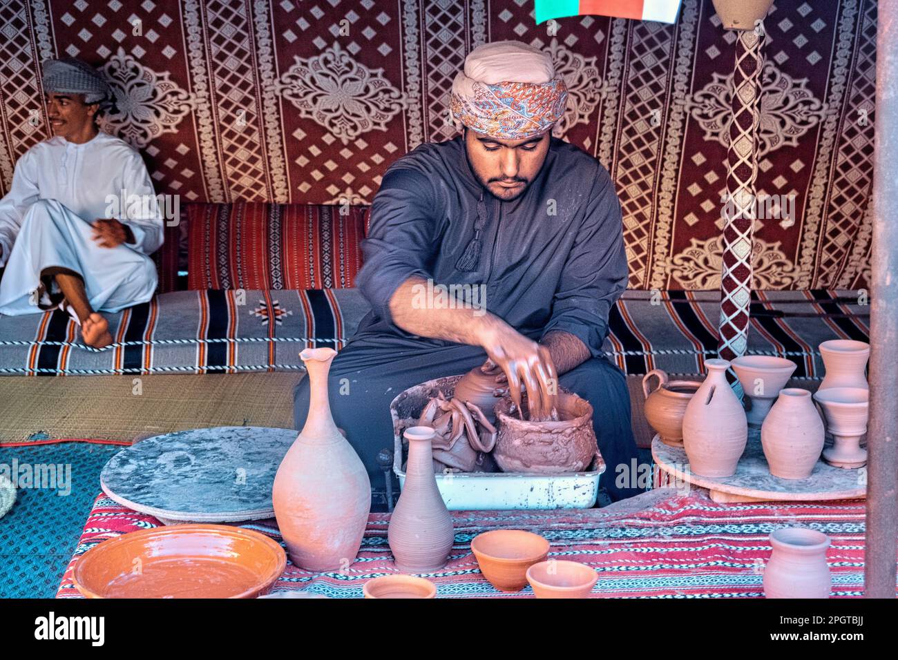 Pottery maker, Nizwa, Oman Stock Photo - Alamy