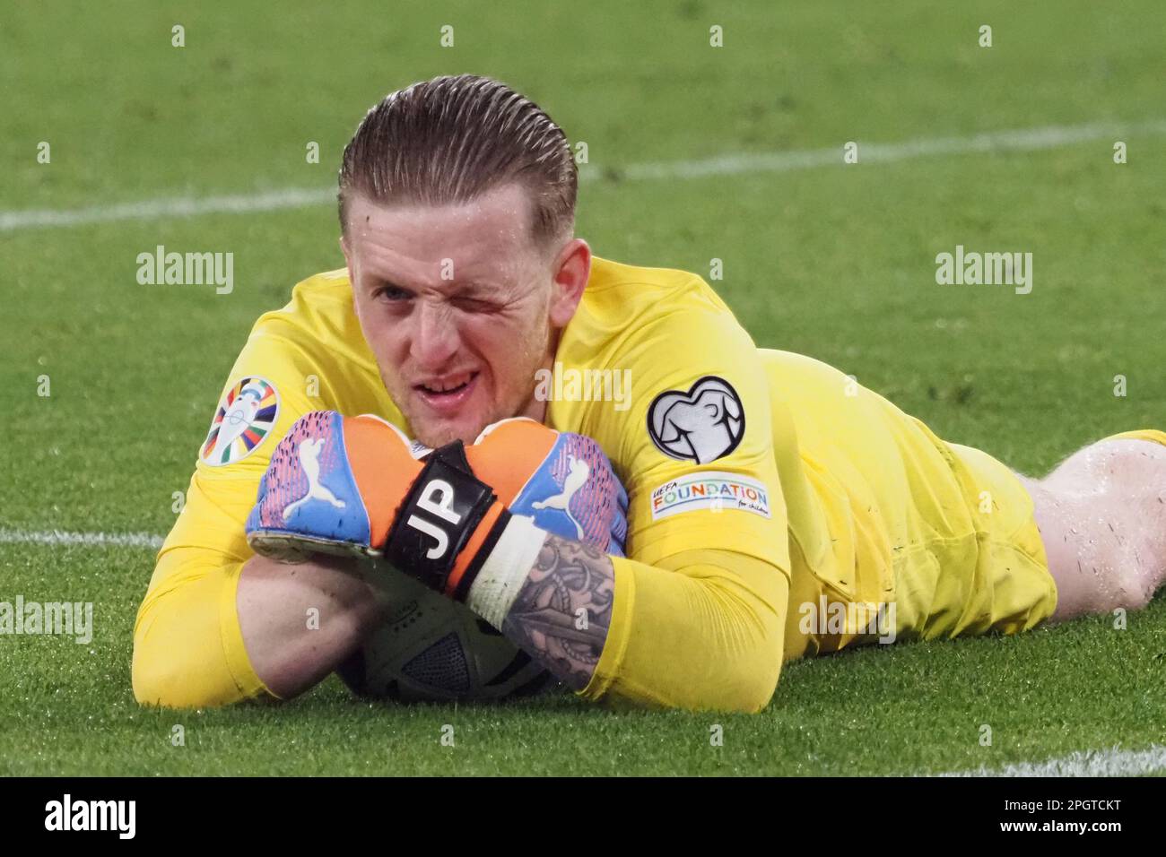 Pickford england final euro hi-res stock photography and images - Alamy