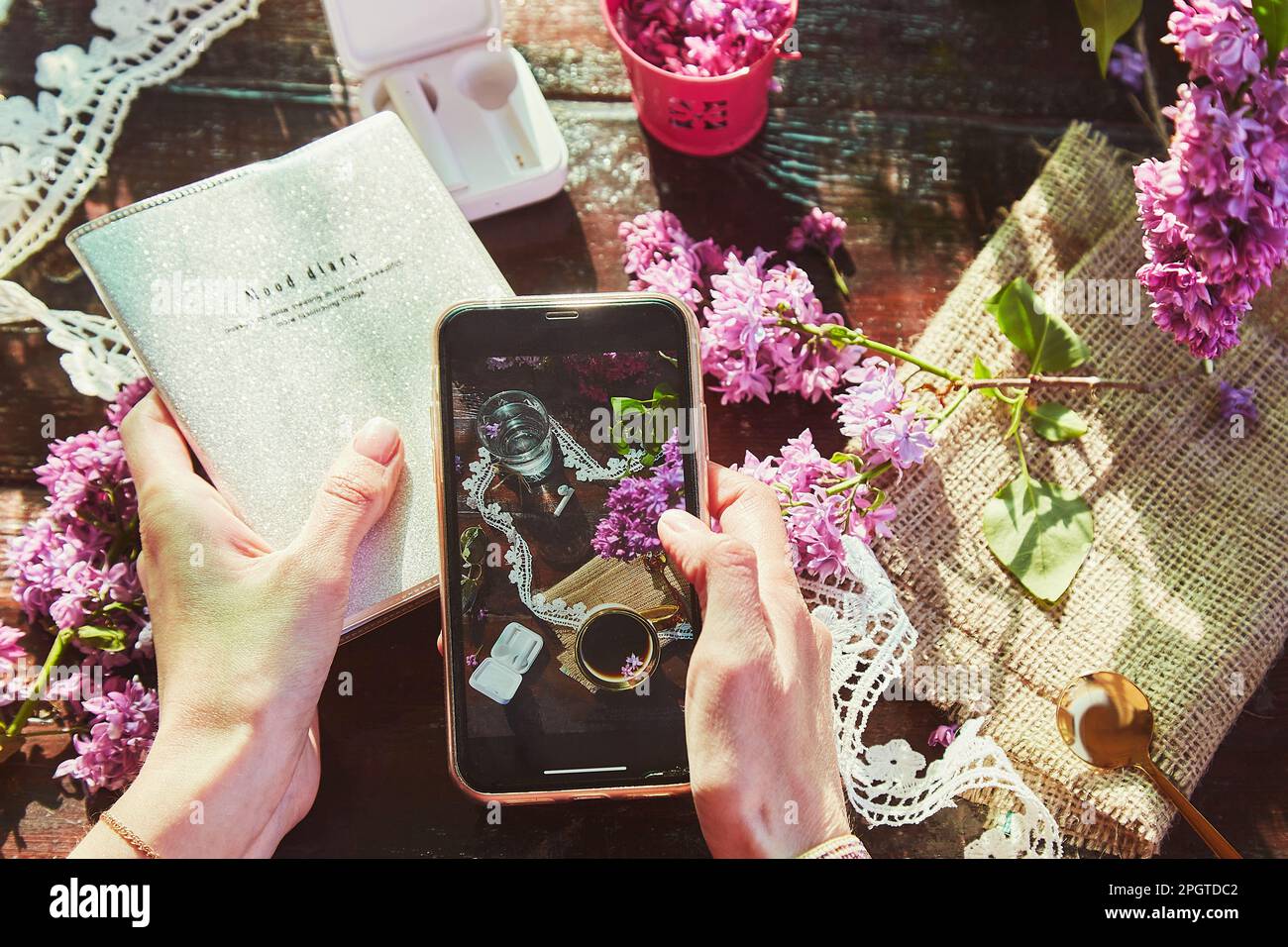 Girly clutter hi-res stock photography and images - Alamy