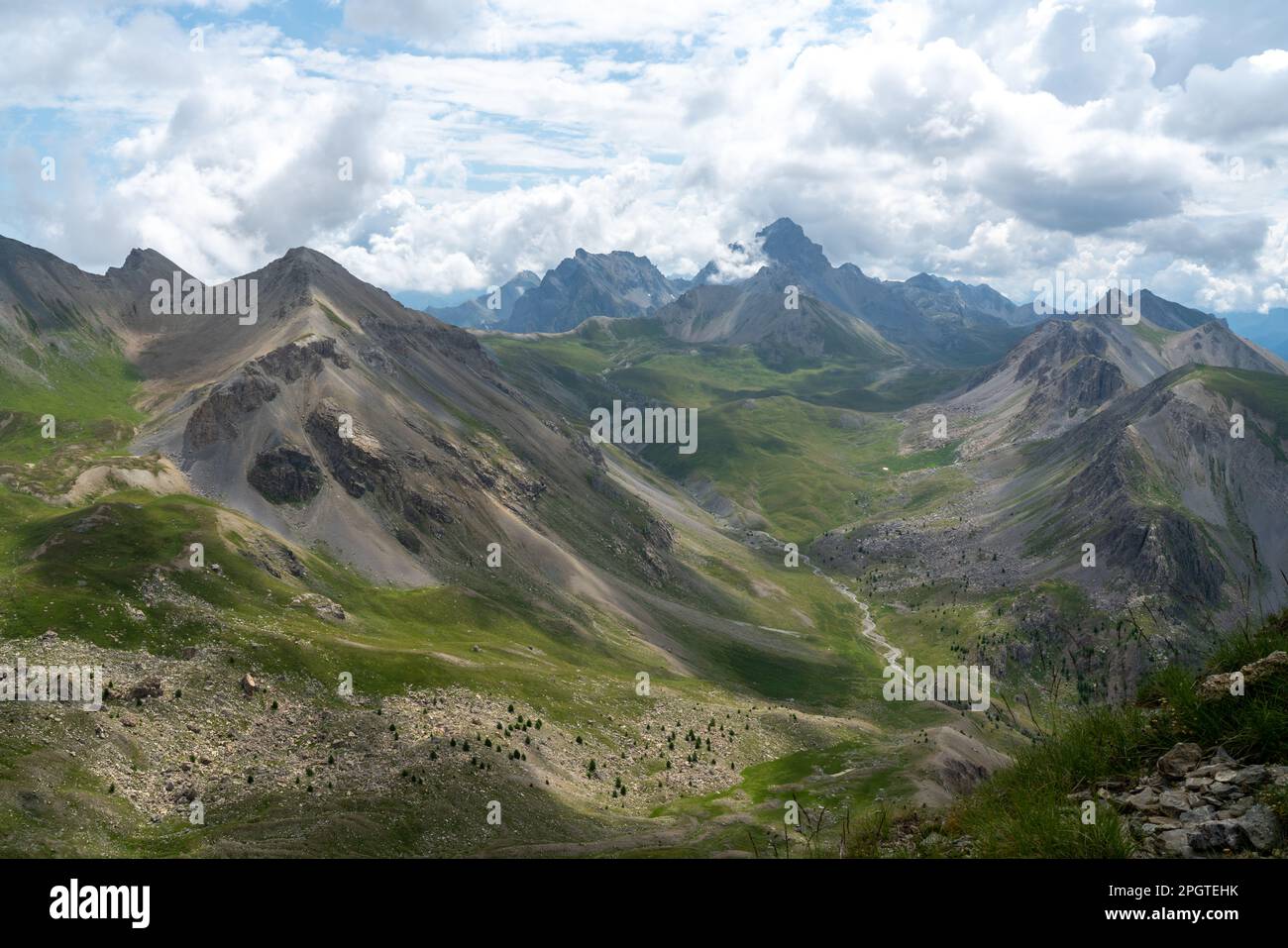 Berge wallpaper hd hi-res stock photography and images - Alamy