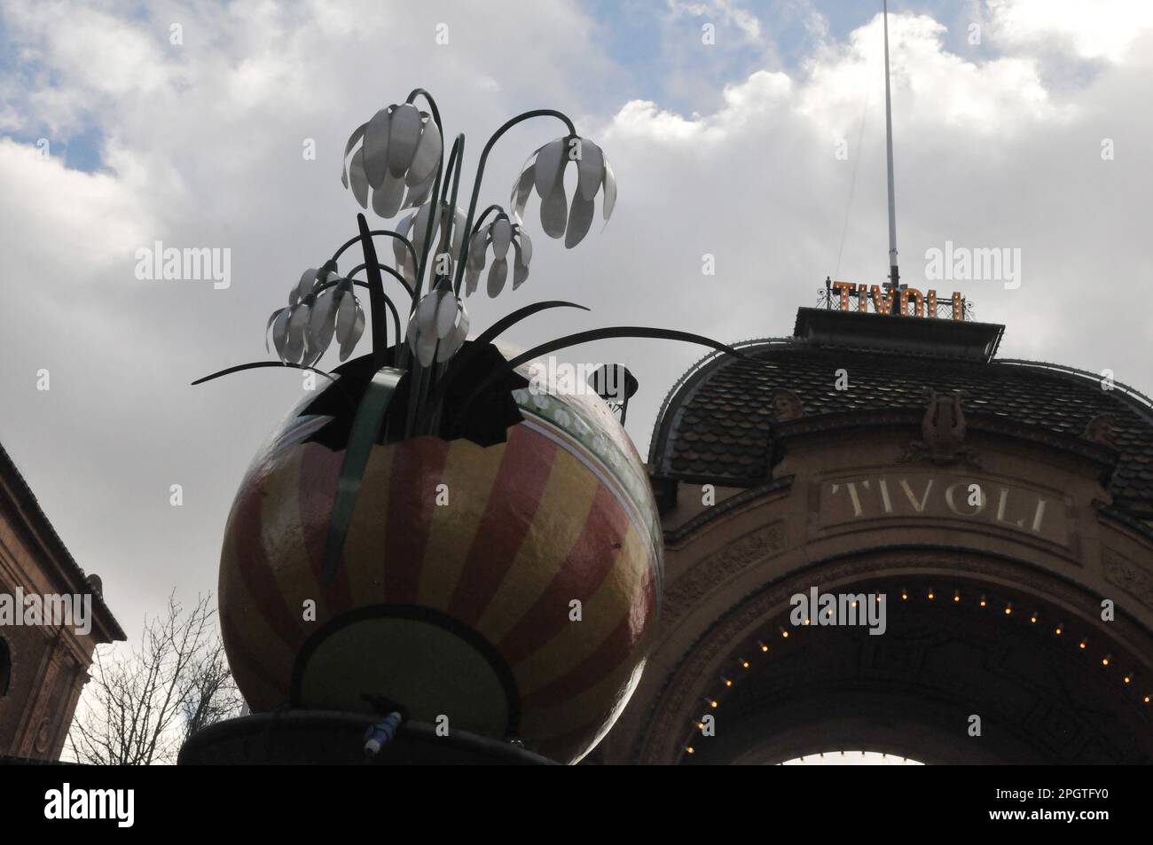 Copenhagen /Denmark/24 March 2023/Male placing huge Easter eggs at main ...