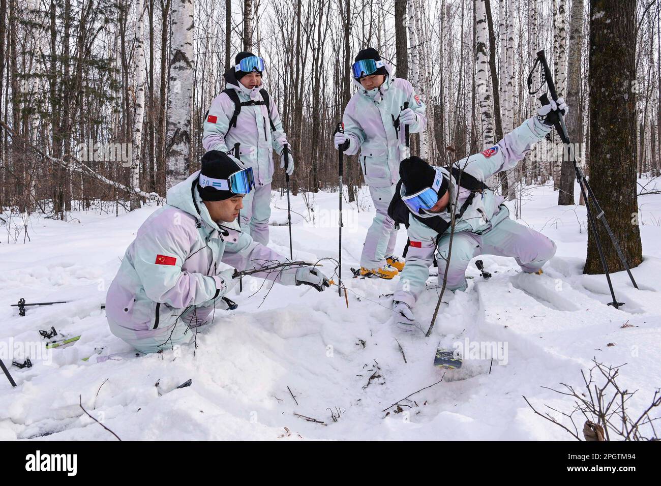 (230324) -- CHANGCHUN, March 24, 2023 (Xinhua) -- Police officers ...