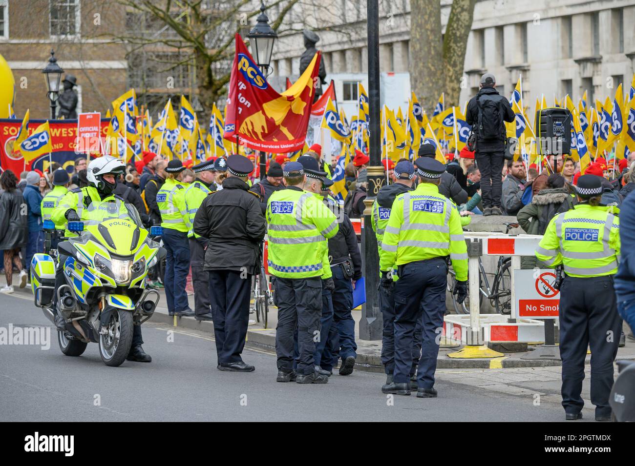 London, England, UK. Metropolitan Police officers policing a ...