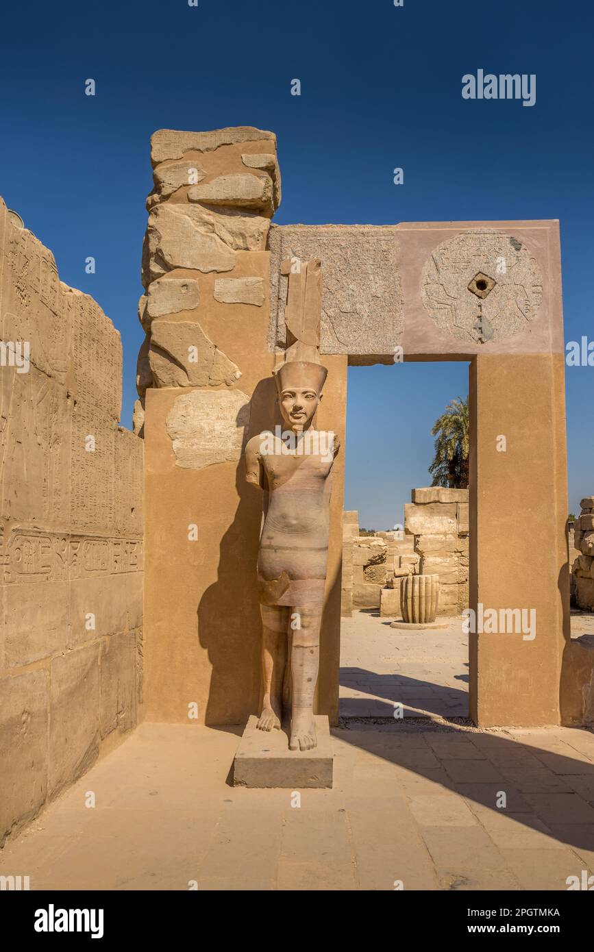 Statue of Tutankhamun in the Karnak Temple, Luxor Egypt Stock Photo - Alamy