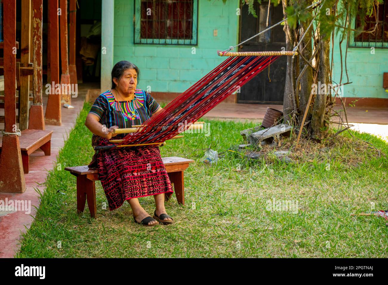 Guatemalan textile hi-res stock photography and images - Alamy