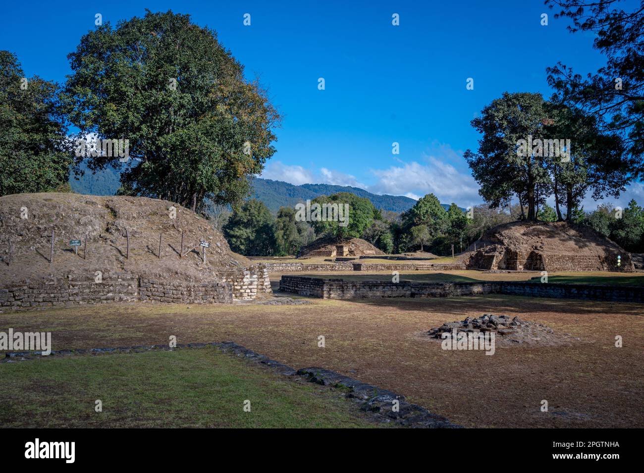 Iximche ruins in Guatemala Stock Photo - Alamy