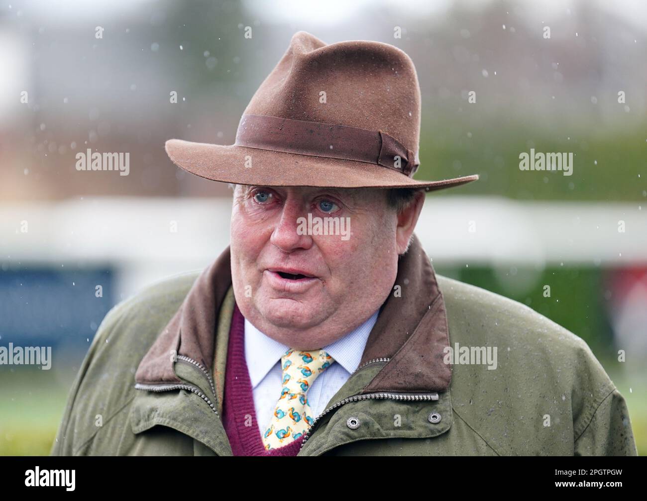 Nicky henderson 2023 racecourse hi-res stock photography and images - Alamy