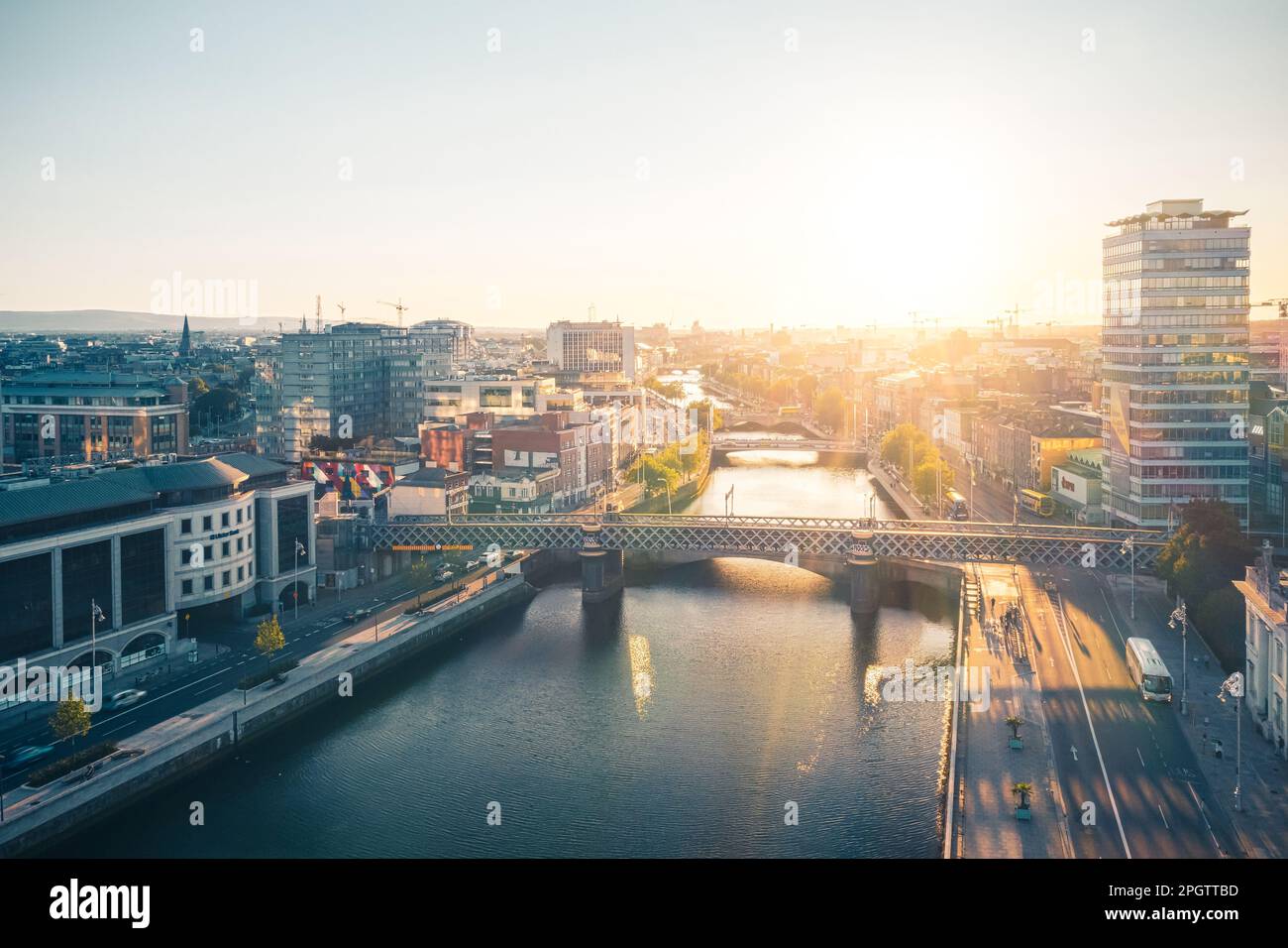 Aerial view of Dublin city center with River Liffey in the middle Stock ...