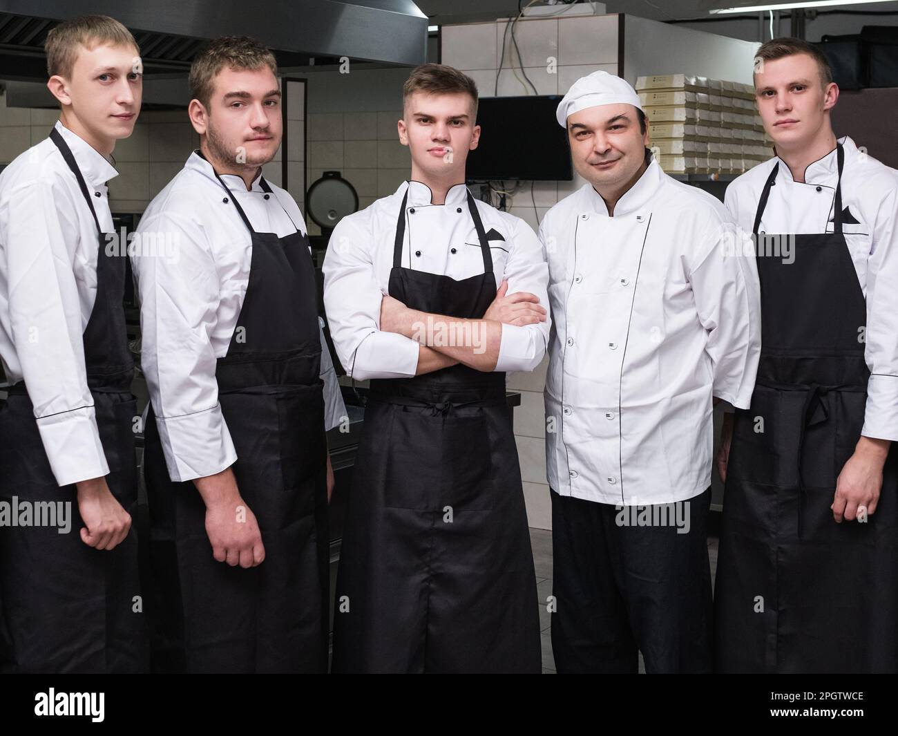 chef restaurant teamwork professional staff Stock Photo - Alamy