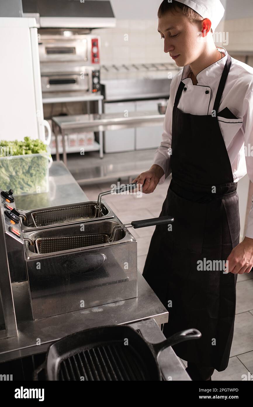 Training kitchen skills hi-res stock photography and images - Alamy