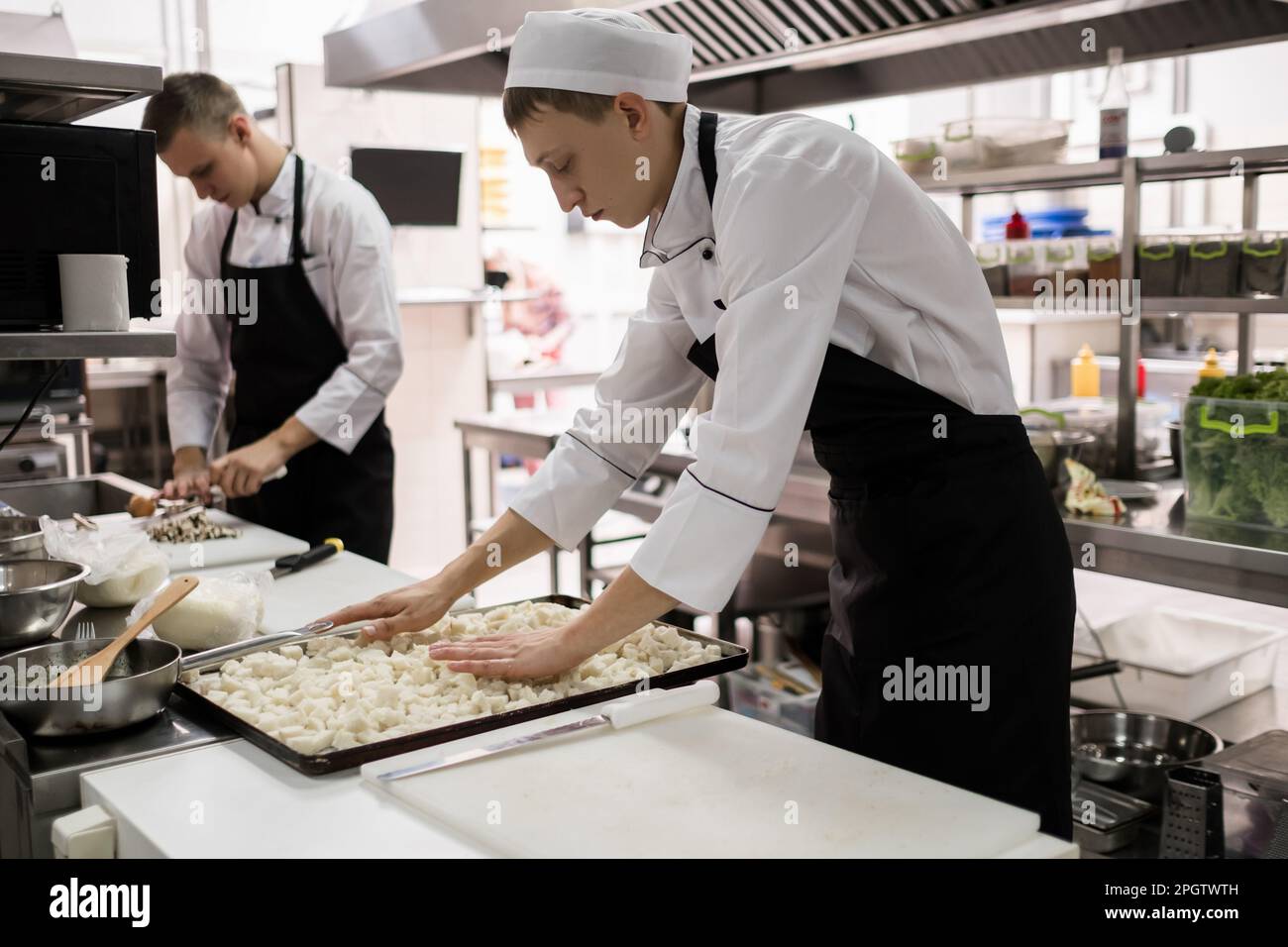 Real person preparing meal hi-res stock photography and images - Alamy