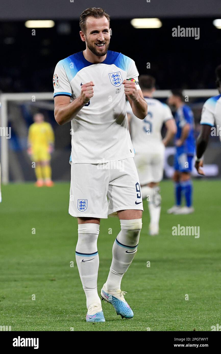 Harry kane england celebration hi-res stock photography and images - Alamy
