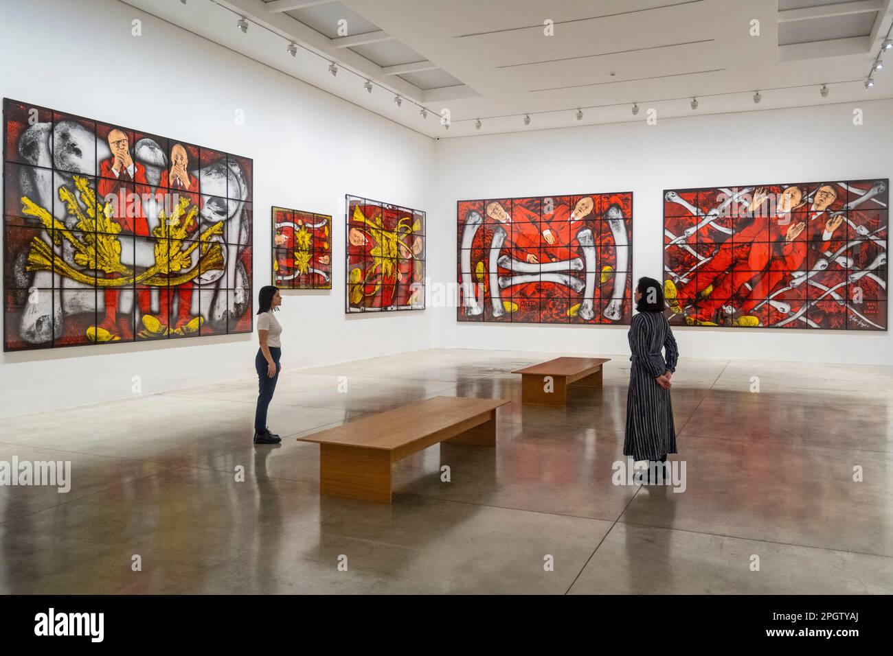 Corpsing hi-res stock photography and images - Alamy