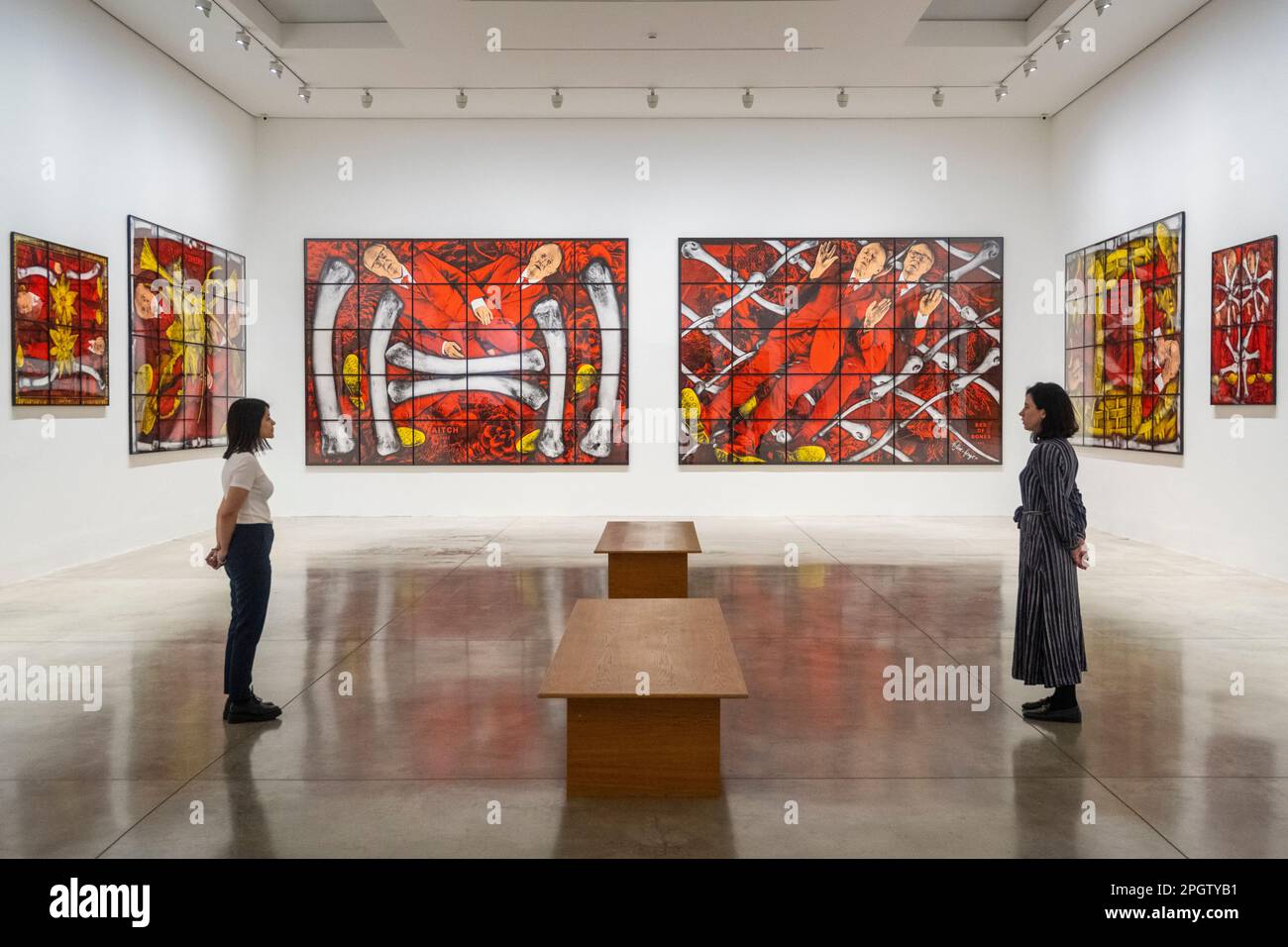 Artists gilbert george hi-res stock photography and images - Alamy