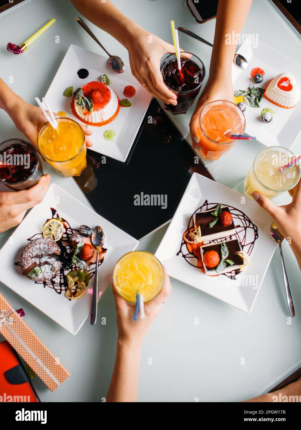 Dinner party top view. Modern lifestyle Stock Photo - Alamy