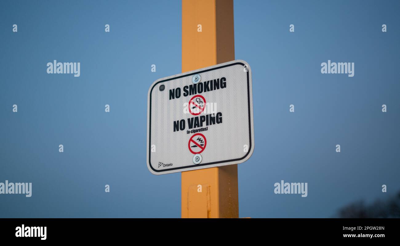 No vaping warning sign hi-res stock photography and images - Alamy