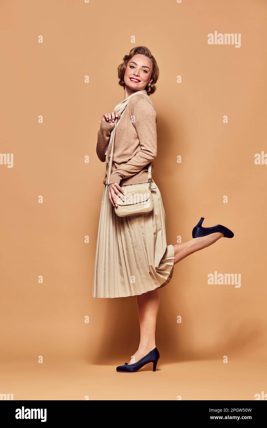 Beautiful woman bending over hi-res stock photography and images - Alamy