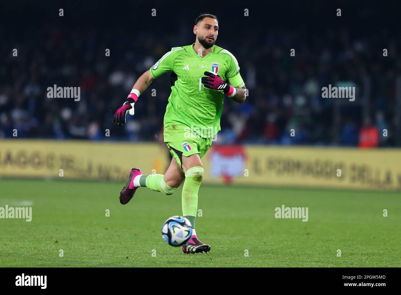 Gianluigi Donnarumma goalkeeper Italy Stock Photo - Alamy