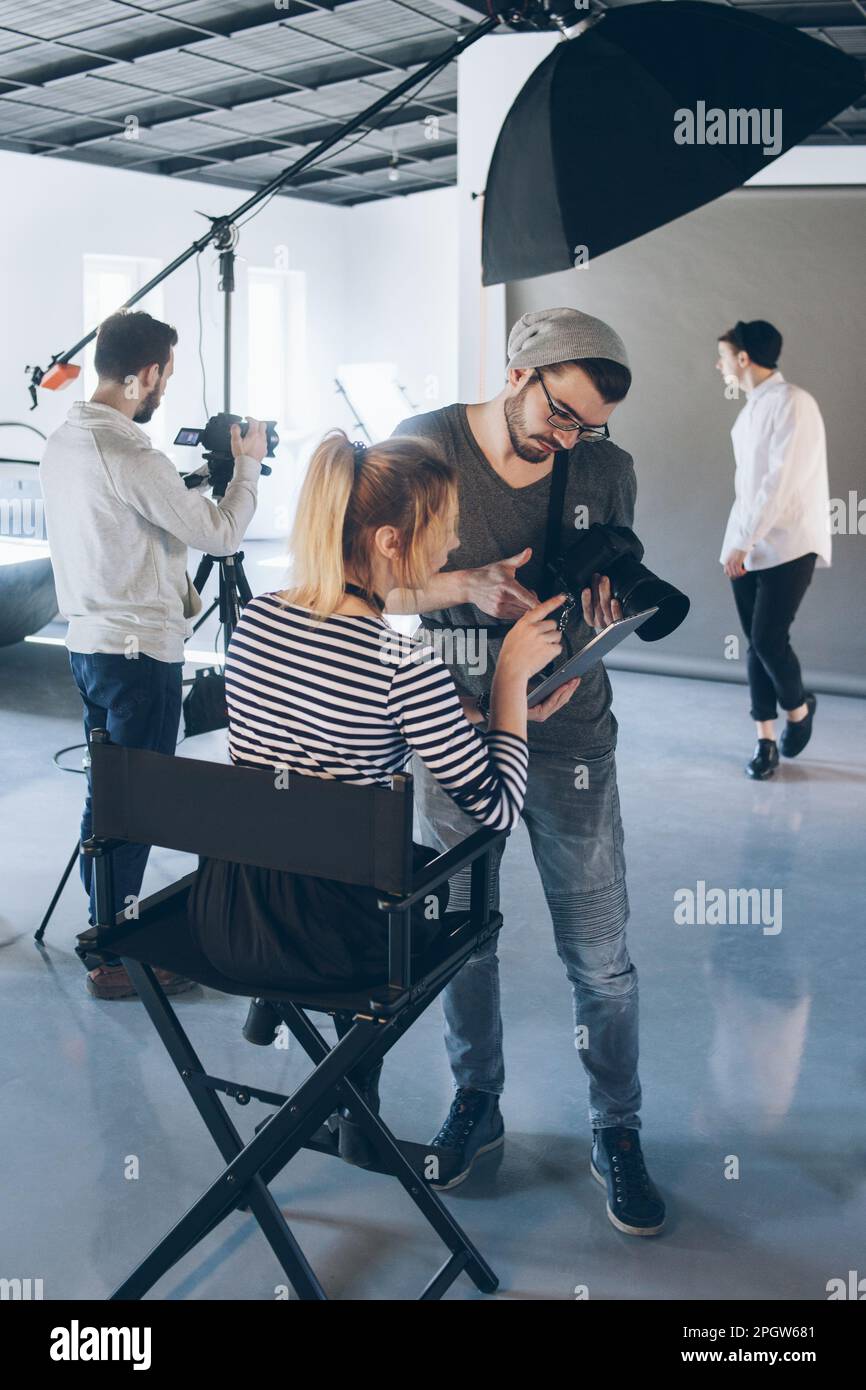 Fashion shooting hi-res stock photography and images - Alamy