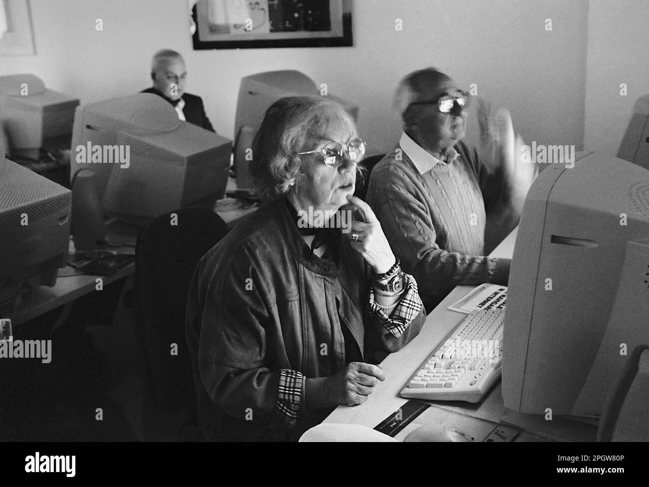 Computer 2000 Black and White Stock Photos & Images - Alamy