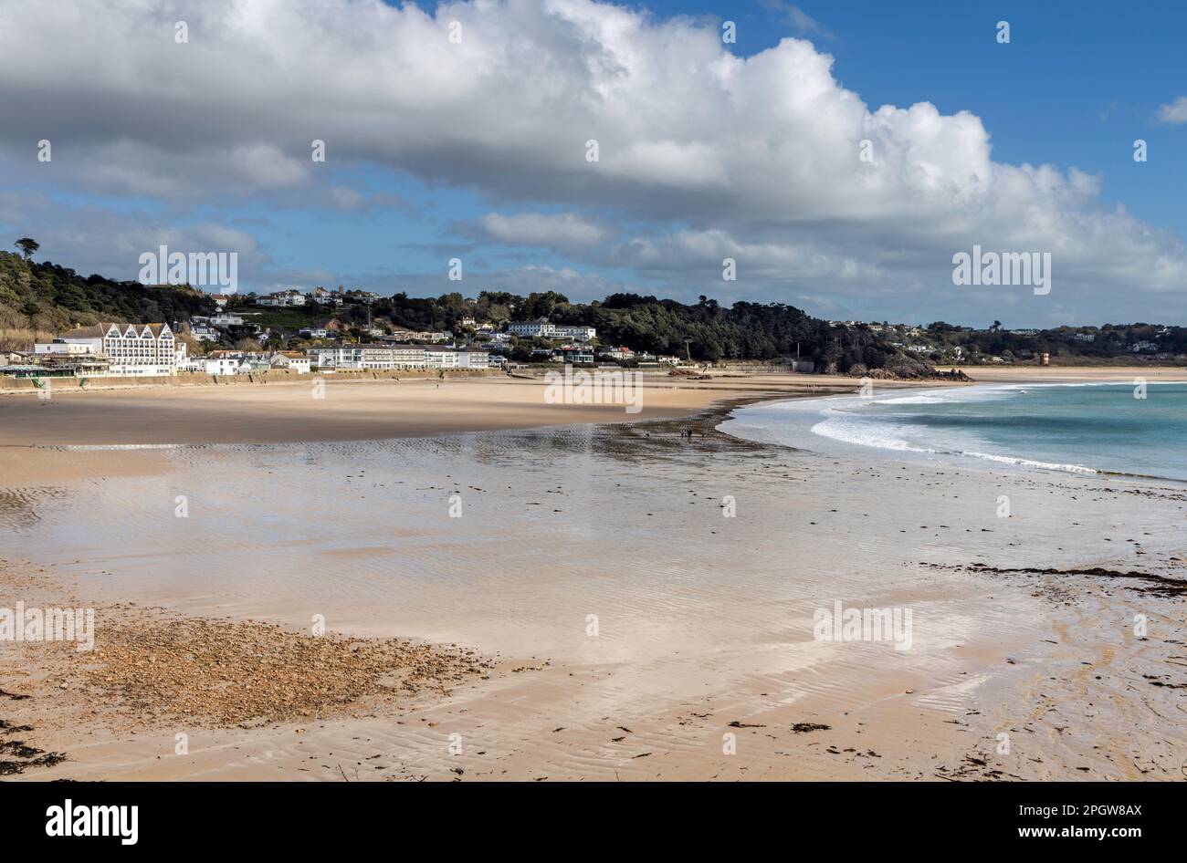 St brelade's bay beach hi-res stock photography and images - Alamy