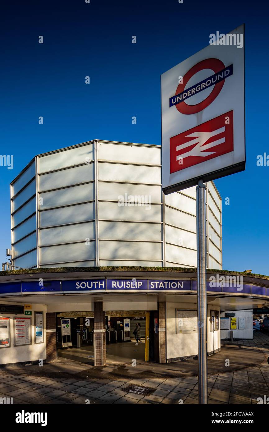 South Ruislip, London, England, UK - Local Area Photography Stock Photo ...