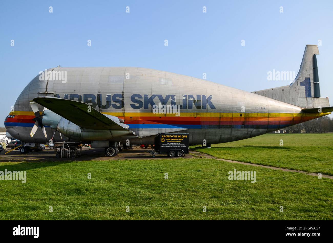 Aero Spacelines Super Guppy F-BTGV. Large, wide-bodied cargo aircraft ...